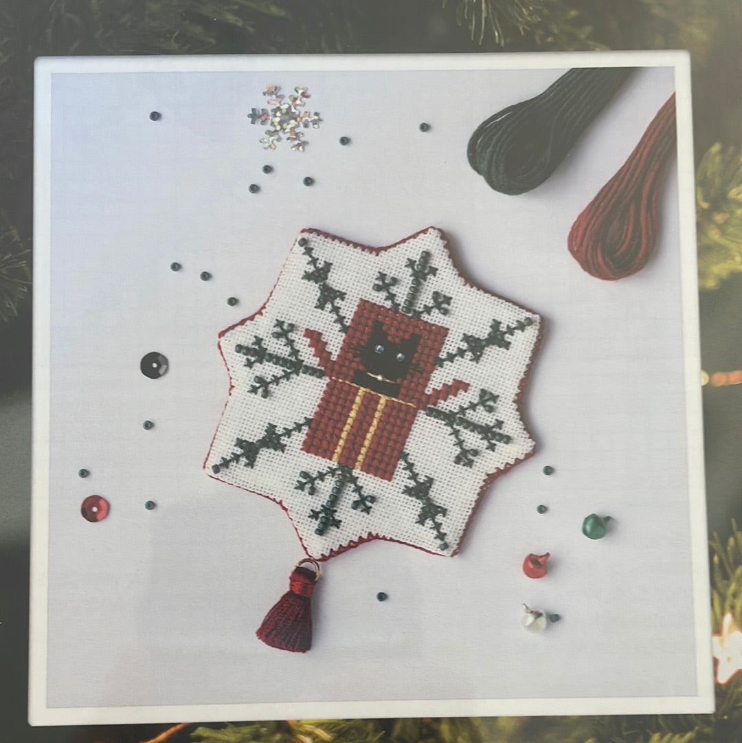 Boxing Cat – Riverview Stitching